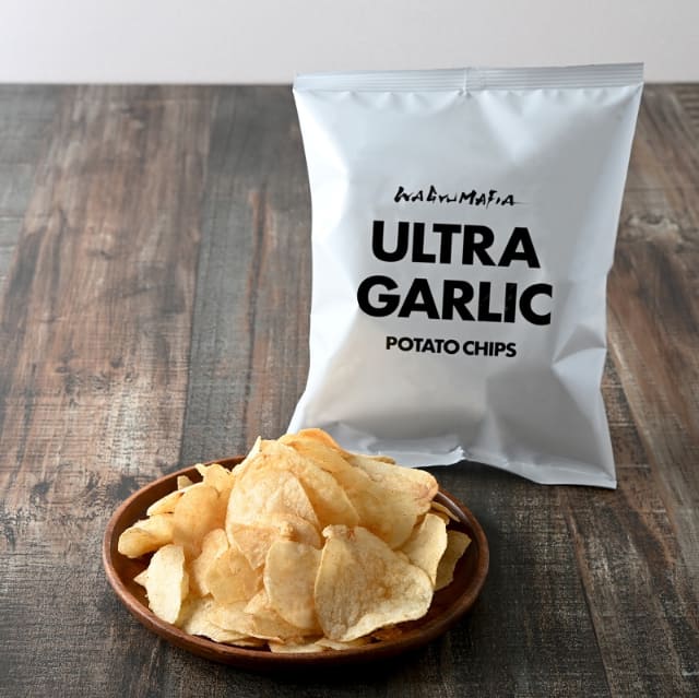 ファミマ×WAGYUMAFIAコラボ「ポテトチップス ULTRA GARLIC」、国産和牛のビーフエキスとガツンと香るガーリックが強烈! 後味 ...