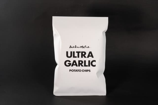堀江貴文氏と浜田寿人シェフの和牛専門店「WAGYUMAFIA」監修! 「ポテトチップス ULTRA GARLIC」が本日18日(火)から数量 ...