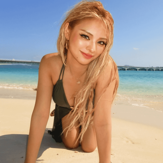 ギャル雑誌「nuts」所属モデル23名大集結! 純白水着姿も披露! エロ格好良さが全開に詰まったデジタル写真集「WILD NUTS」が本日3日(火)発売 - ネタとぴ